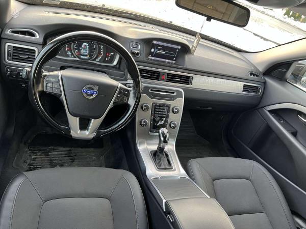 Melns Volvo XC70 2014 Telšiai, ar dzinēja tilpumu 2.40 L un nobraukumu 288 tūkst. km par 8700 €, foto 9 vietnē AUTOMOTO.COM.LV
