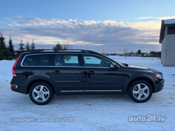 Melns Volvo XC70 2014 Tallina, ar dzinēja tilpumu 2.00 L un nobraukumu 254 tūkst. km par 12490 €, foto 9 vietnē AUTOMOTO.COM.LV