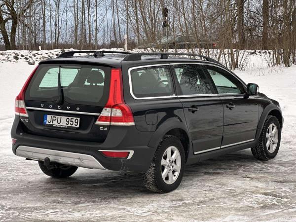 Melns Volvo XC70 2014 Viļņa, ar dzinēja tilpumu 1.98 L un nobraukumu 319 tūkst. km par 8000 €, foto 6 vietnē AUTOMOTO.COM.LV
