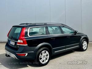 Melns Volvo XC70 2014 Tallina, ar dzinēja tilpumu 2.40 L un nobraukumu 0 tūkst. km par 9999 €, foto 7 vietnē AUTOMOTO.COM.LV