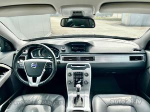 Melns Volvo XC70 2014 Tallina, ar dzinēja tilpumu 2.40 L un nobraukumu 0 tūkst. km par 9999 €, foto 8 vietnē AUTOMOTO.COM.LV