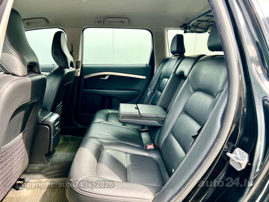 Melns Volvo XC70 2014 Tallina, ar dzinēja tilpumu 2.40 L un nobraukumu 0 tūkst. km par 9999 €, foto 12 vietnē AUTOMOTO.COM.LV