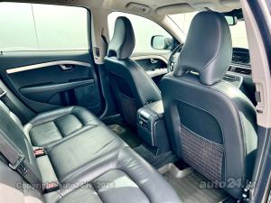 Melns Volvo XC70 2014 Tallina, ar dzinēja tilpumu 2.40 L un nobraukumu 0 tūkst. km par 9999 €, foto 15 vietnē AUTOMOTO.COM.LV