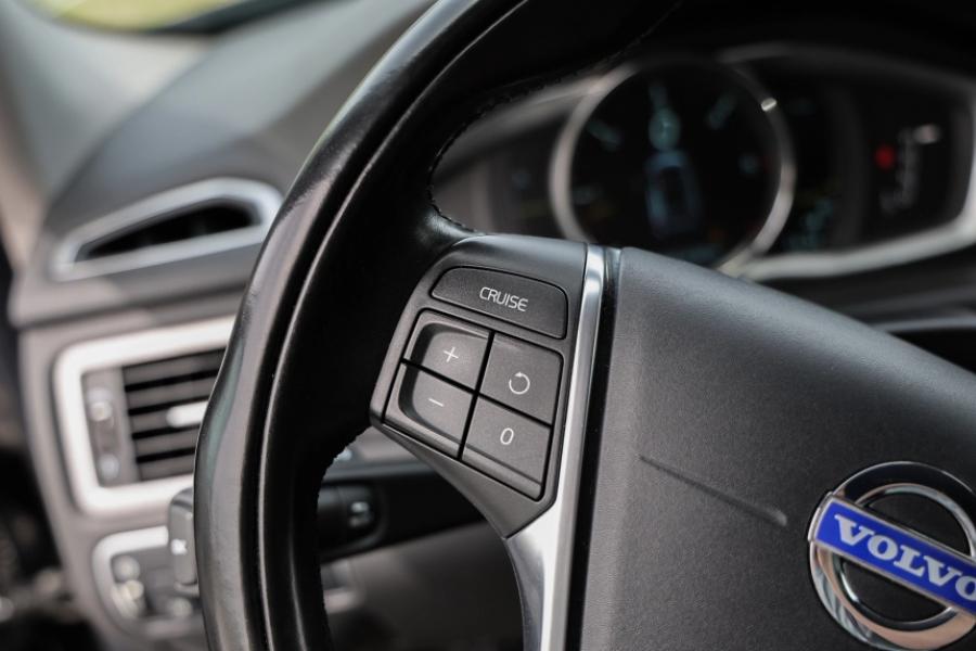 Melns Volvo XC70 2014 Rīga, ar dzinēja tilpumu 2.40 L un nobraukumu 0 tūkst. km par 13750 €, foto 16 vietnē AUTOMOTO.COM.LV