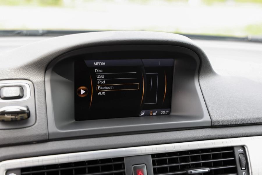 Melns Volvo XC70 2014 Rīga, ar dzinēja tilpumu 2.40 L un nobraukumu 0 tūkst. km par 13750 €, foto 27 vietnē AUTOMOTO.COM.LV