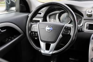 Melns Volvo XC70 2014 Rīga, ar dzinēja tilpumu 2.40 L un nobraukumu 0 tūkst. km par 13750 €, foto 30 vietnē AUTOMOTO.COM.LV