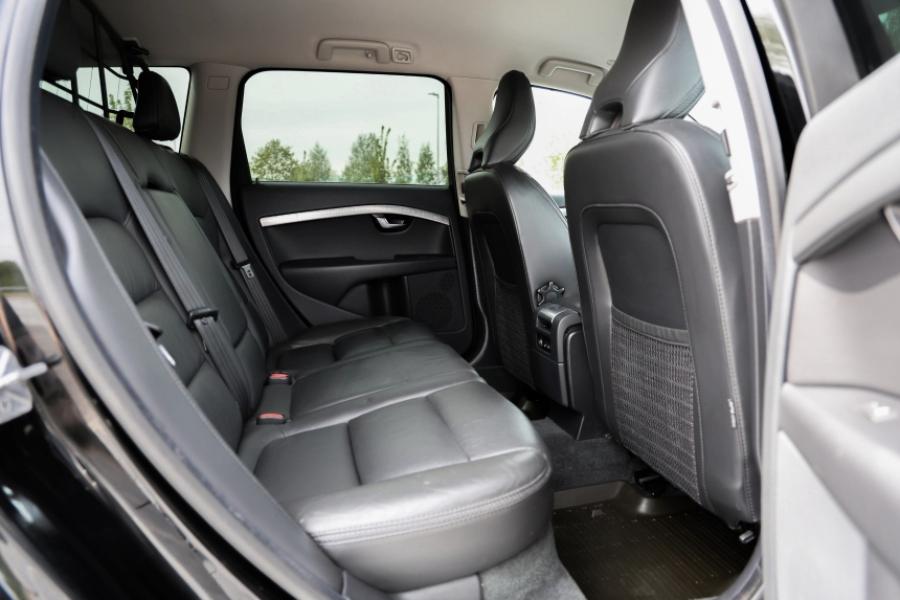Melns Volvo XC70 2014 Rīga, ar dzinēja tilpumu 2.40 L un nobraukumu 0 tūkst. km par 13750 €, foto 38 vietnē AUTOMOTO.COM.LV