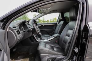 Melns Volvo XC70 2014 Rīga, ar dzinēja tilpumu 2.40 L un nobraukumu 0 tūkst. km par 13750 €, foto 45 vietnē AUTOMOTO.COM.LV