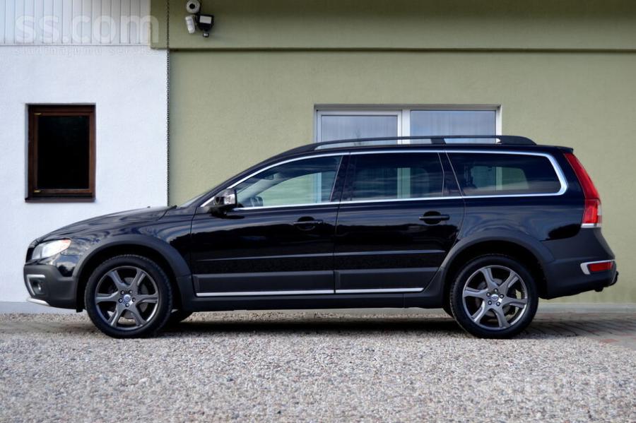 Melns Volvo XC70 2014 Tukums, ar dzinēja tilpumu 2.00 L un nobraukumu 305 tūkst. km par 10990 €, foto 11 vietnē AUTOMOTO.COM.LV