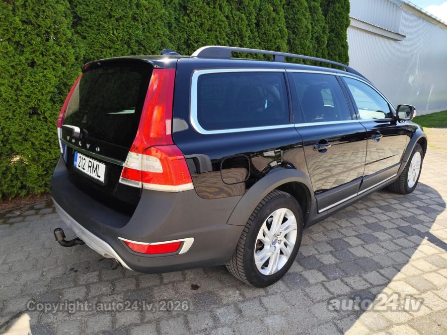 Melns Volvo XC70 2014 Paide, ar dzinēja tilpumu 2.00 L un nobraukumu 225 tūkst. km par 11990 €, foto 8 vietnē AUTOMOTO.COM.LV