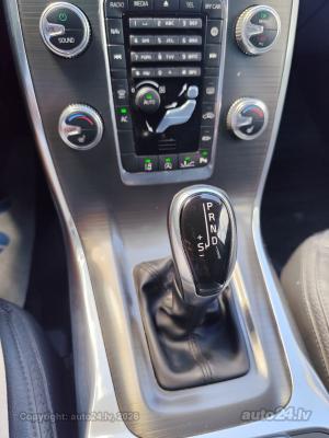 Melns Volvo XC70 2014 Paide, ar dzinēja tilpumu 2.00 L un nobraukumu 225 tūkst. km par 11990 €, foto 24 vietnē AUTOMOTO.COM.LV