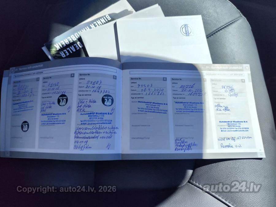 Melns Volvo XC70 2014 Paide, ar dzinēja tilpumu 2.00 L un nobraukumu 225 tūkst. km par 11990 €, foto 28 vietnē AUTOMOTO.COM.LV