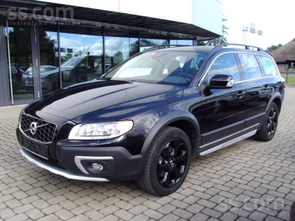 Black Volvo XC70 2014 in Riga, with an engine capacity of 2.40 L and mileage of 137 thousand km for 15000 €, photo 1 on AUTOMOTO.COM.LV