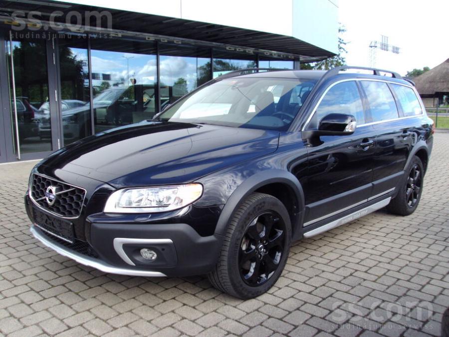 Black Volvo XC70 2014 in Riga, with an engine capacity of 2.40 L and mileage of 137 thousand km for 15000 €, photo 1 on AUTOMOTO.COM.LV