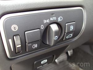 Black Volvo XC70 2014 in Riga, with an engine capacity of 2.40 L and mileage of 137 thousand km for 15000 €, photo 15 on AUTOMOTO.COM.LV
