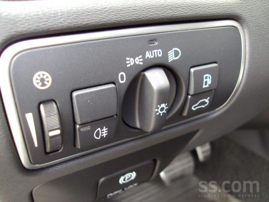 Black Volvo XC70 2014 in Riga, with an engine capacity of 2.40 L and mileage of 137 thousand km for 15000 €, photo 15 on AUTOMOTO.COM.LV