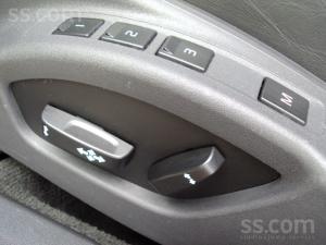 Black Volvo XC70 2014 in Riga, with an engine capacity of 2.40 L and mileage of 137 thousand km for 15000 €, photo 17 on AUTOMOTO.COM.LV