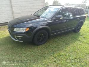 Black Volvo XC70 2014 in Tallinn, with an engine capacity of 2.40 L and mileage of 385 thousand km for 8450 €, photo  on AUTOMOTO.COM.LV