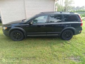 Black Volvo XC70 2014 in Tallinn, with an engine capacity of 2.40 L and mileage of 385 thousand km for 8450 €, photo 7 on AUTOMOTO.COM.LV