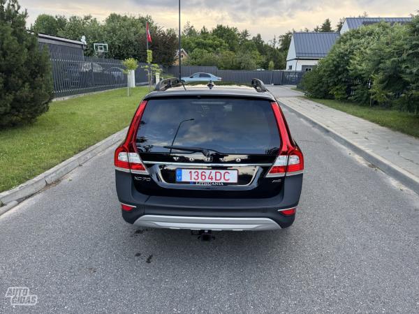 Black Volvo XC70 2014 in Vilnius, with an engine capacity of 3.20 L and mileage of 207 thousand km for 12700 €, photo 4 on AUTOMOTO.COM.LV
