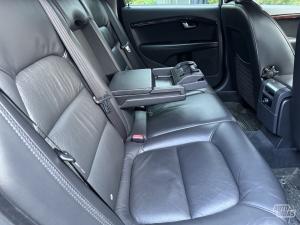 Black Volvo XC70 2014 in Vilnius, with an engine capacity of 3.20 L and mileage of 207 thousand km for 12700 €, photo 13 on AUTOMOTO.COM.LV