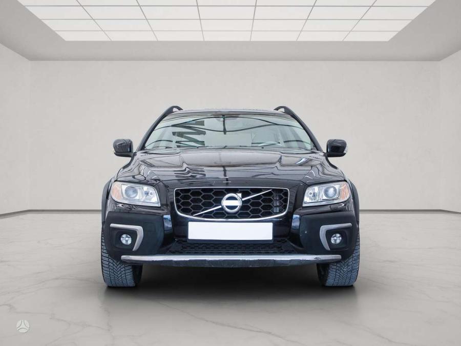 Black Volvo XC70 2014 in Kaunas, with an engine capacity of 2.40 L and mileage of 272 thousand km for 10990 €, photo 3 on AUTOMOTO.COM.LV