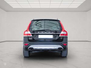 Black Volvo XC70 2014 in Kaunas, with an engine capacity of 2.40 L and mileage of 272 thousand km for 10990 €, photo 6 on AUTOMOTO.COM.LV