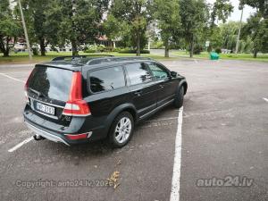 Black Volvo XC70 2014 in Tukums, with an engine capacity of 2.40 L and mileage of 460 thousand km for 9000 €, photo 4 on AUTOMOTO.COM.LV