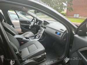 Black Volvo XC70 2014 in Tukums, with an engine capacity of 2.40 L and mileage of 460 thousand km for 9000 €, photo 19 on AUTOMOTO.COM.LV