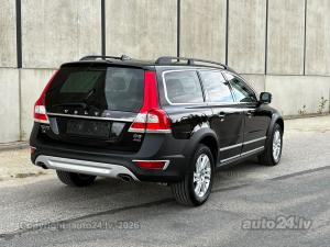 Black Volvo XC70 2014 in Tartu, with an engine capacity of 2.40 L and mileage of 242 thousand km for 14300 €, photo 4 on AUTOMOTO.COM.LV