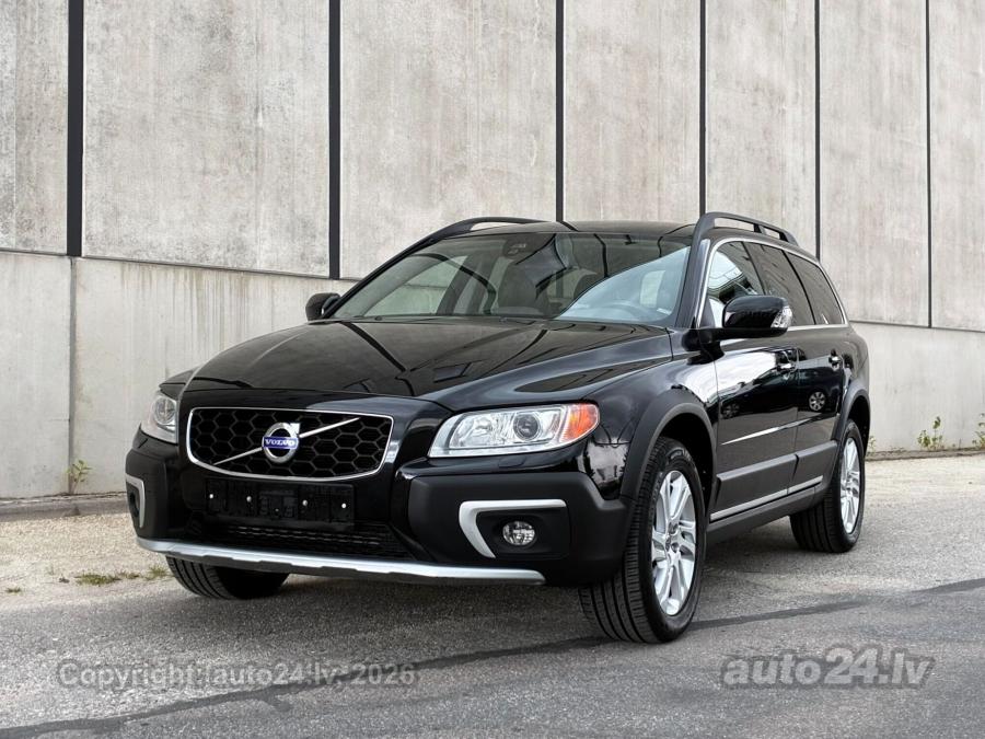 Black Volvo XC70 2014 in Tartu, with an engine capacity of 2.40 L and mileage of 242 thousand km for 14300 €, photo 5 on AUTOMOTO.COM.LV