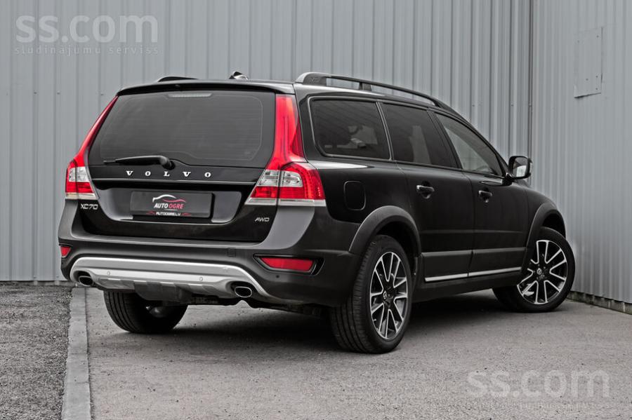 Melns Volvo XC70 2014 Rīga, ar dzinēja tilpumu 2.40 L un nobraukumu 260 tūkst. km par 13500 €, foto 4 vietnē AUTOMOTO.COM.LV