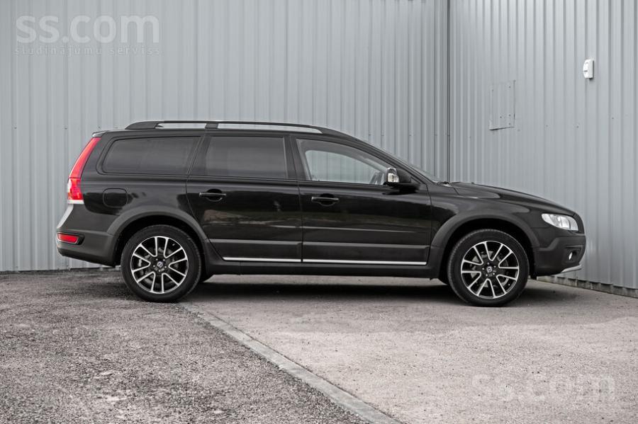 Melns Volvo XC70 2014 Rīga, ar dzinēja tilpumu 2.40 L un nobraukumu 260 tūkst. km par 13500 €, foto 7 vietnē AUTOMOTO.COM.LV