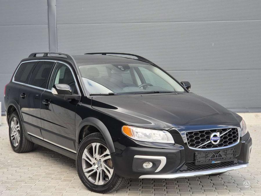 Melns Volvo XC70 2014 Šauļi, ar dzinēja tilpumu 3.20 L un nobraukumu 237 tūkst. km par 9950 €, foto 3 vietnē AUTOMOTO.COM.LV