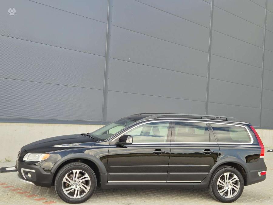 Melns Volvo XC70 2014 Šauļi, ar dzinēja tilpumu 3.20 L un nobraukumu 237 tūkst. km par 9950 €, foto 9 vietnē AUTOMOTO.COM.LV