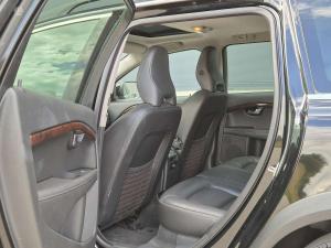 Melns Volvo XC70 2014 Šauļi, ar dzinēja tilpumu 3.20 L un nobraukumu 237 tūkst. km par 9950 €, foto 13 vietnē AUTOMOTO.COM.LV