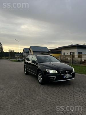 Melns Volvo XC70 2014 Rīga, ar dzinēja tilpumu 2.00 L un nobraukumu 355 tūkst. km par 10130 €, foto 4 vietnē AUTOMOTO.COM.LV
