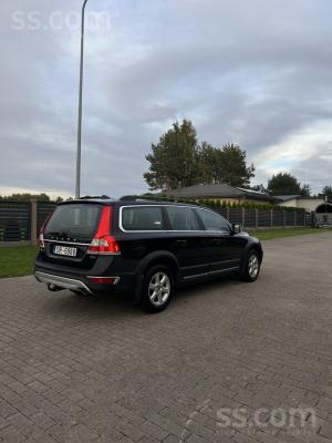 Melns Volvo XC70 2014 Rīga, ar dzinēja tilpumu 2.00 L un nobraukumu 355 tūkst. km par 10130 €, foto 6 vietnē AUTOMOTO.COM.LV