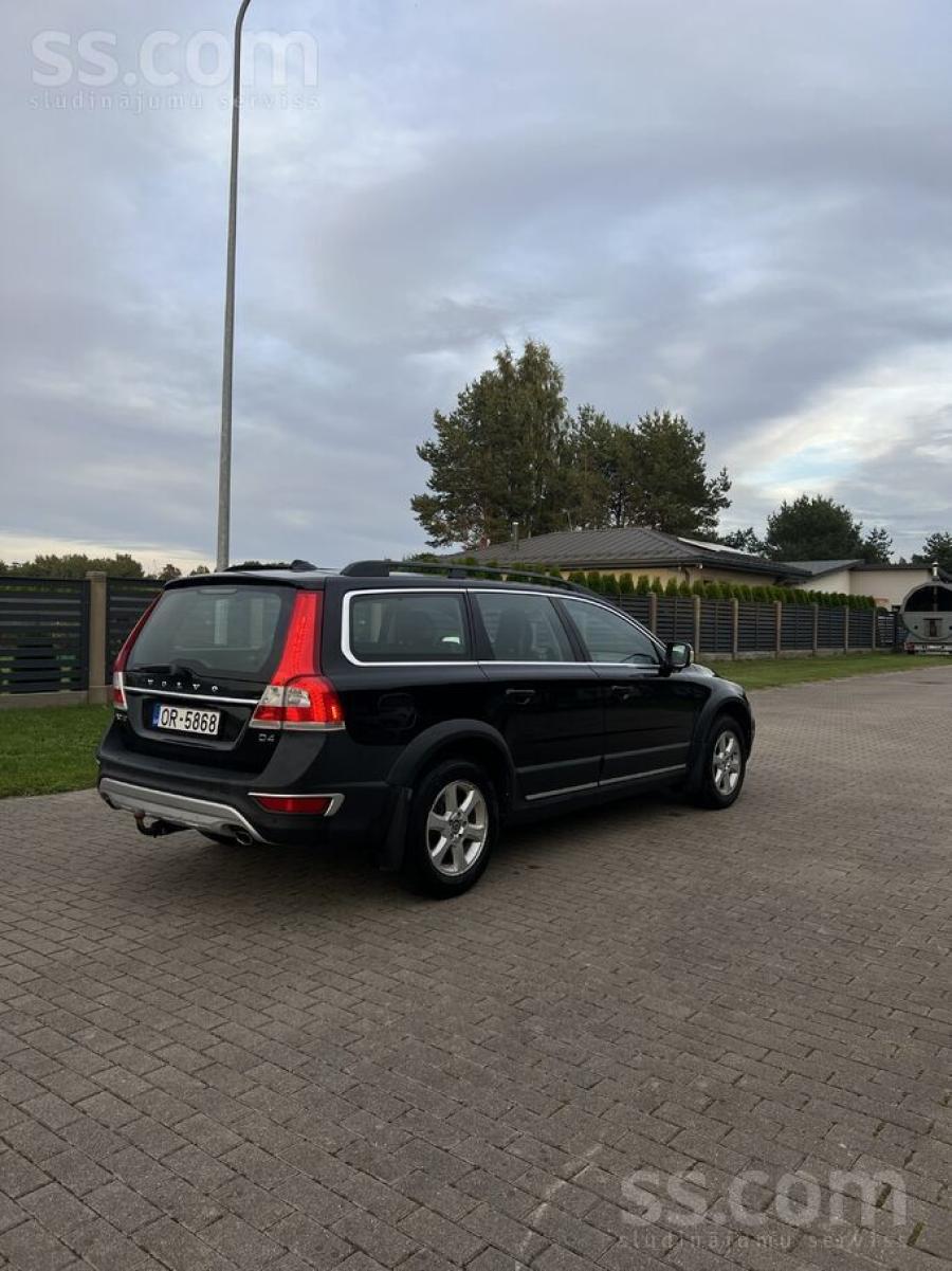 Melns Volvo XC70 2014 Rīga, ar dzinēja tilpumu 2.00 L un nobraukumu 355 tūkst. km par 10130 €, foto 6 vietnē AUTOMOTO.COM.LV