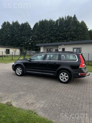 Melns Volvo XC70 2014 Rīga, ar dzinēja tilpumu 2.00 L un nobraukumu 355 tūkst. km par 10130 €, foto 9 vietnē AUTOMOTO.COM.LV