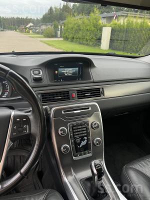 Melns Volvo XC70 2014 Rīga, ar dzinēja tilpumu 2.00 L un nobraukumu 355 tūkst. km par 10130 €, foto 17 vietnē AUTOMOTO.COM.LV