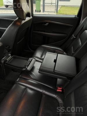 Melns Volvo XC70 2014 Rīga, ar dzinēja tilpumu 2.00 L un nobraukumu 355 tūkst. km par 10130 €, foto 29 vietnē AUTOMOTO.COM.LV