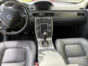 Melns Volvo XC70 2014 Rīga, ar dzinēja tilpumu 2.40 L un nobraukumu 270 tūkst. km par 14000 €, foto 5 vietnē AUTOMOTO.COM.LV