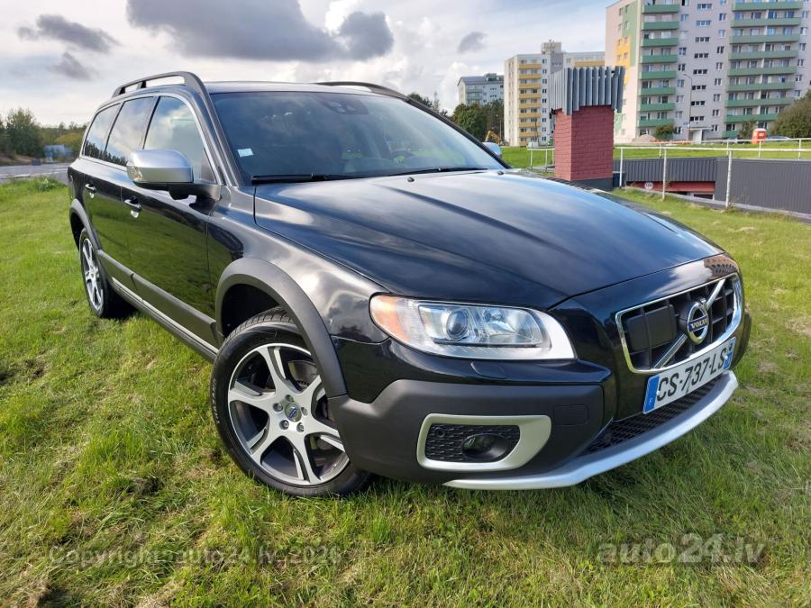 Melns Volvo XC70 2014 Tallina, ar dzinēja tilpumu 2.40 L un nobraukumu 261 tūkst. km par 9900 €, foto 1 vietnē AUTOMOTO.COM.LV