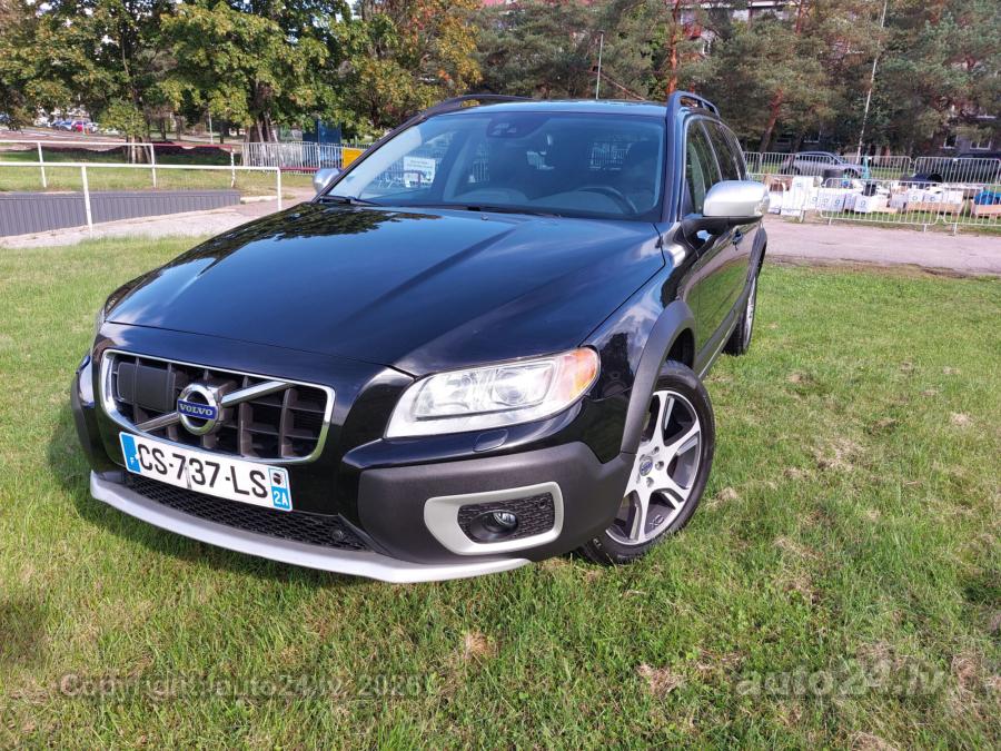 Melns Volvo XC70 2014 Tallina, ar dzinēja tilpumu 2.40 L un nobraukumu 261 tūkst. km par 9900 €, foto 3 vietnē AUTOMOTO.COM.LV