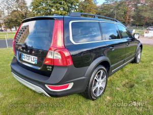 Melns Volvo XC70 2014 Tallina, ar dzinēja tilpumu 2.40 L un nobraukumu 261 tūkst. km par 9900 €, foto 21 vietnē AUTOMOTO.COM.LV