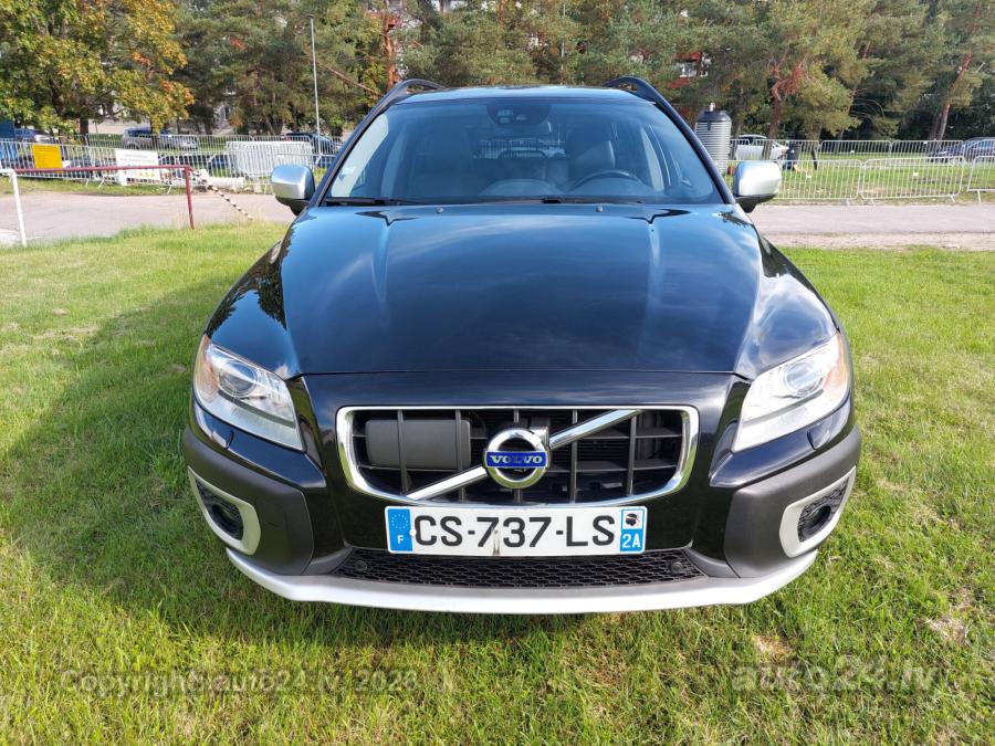 Melns Volvo XC70 2014 Tallina, ar dzinēja tilpumu 2.40 L un nobraukumu 261 tūkst. km par 9900 €, foto 31 vietnē AUTOMOTO.COM.LV