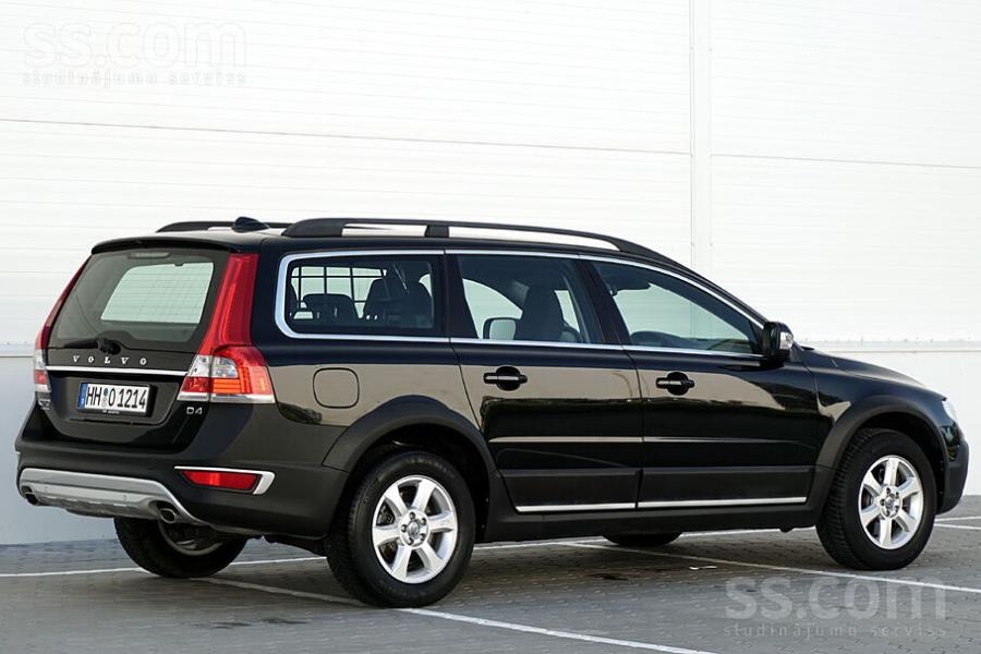 Black Volvo XC70 2015 in Riga, with an engine capacity of 2.00 L and mileage of 224 thousand km for 1000 €, photo 11 on AUTOMOTO.COM.LV