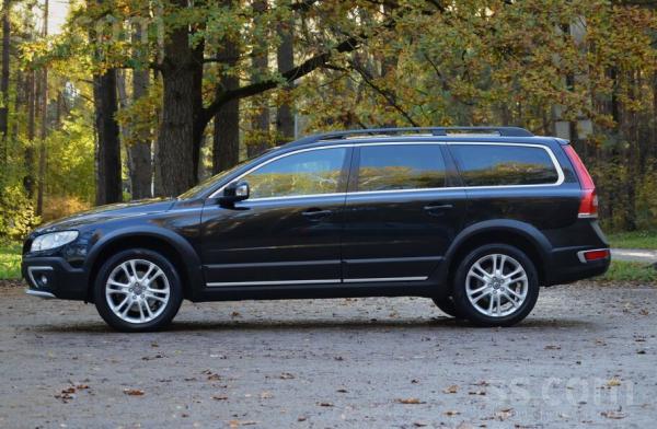 Melns Volvo XC70 2015 Rīga, ar dzinēja tilpumu 2.40 L un nobraukumu 235 tūkst. km par 14990 €, foto 6 vietnē AUTOMOTO.COM.LV