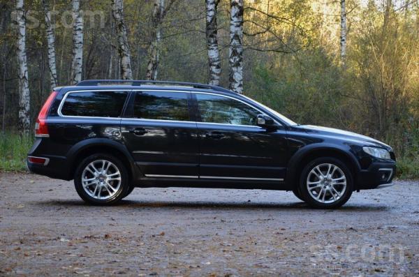 Melns Volvo XC70 2015 Rīga, ar dzinēja tilpumu 2.40 L un nobraukumu 235 tūkst. km par 14990 €, foto 10 vietnē AUTOMOTO.COM.LV